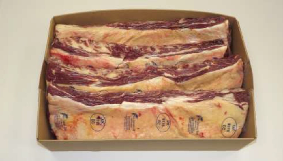 Fife Creamery. UK BEEF STRIPLOIN 5KG NOM